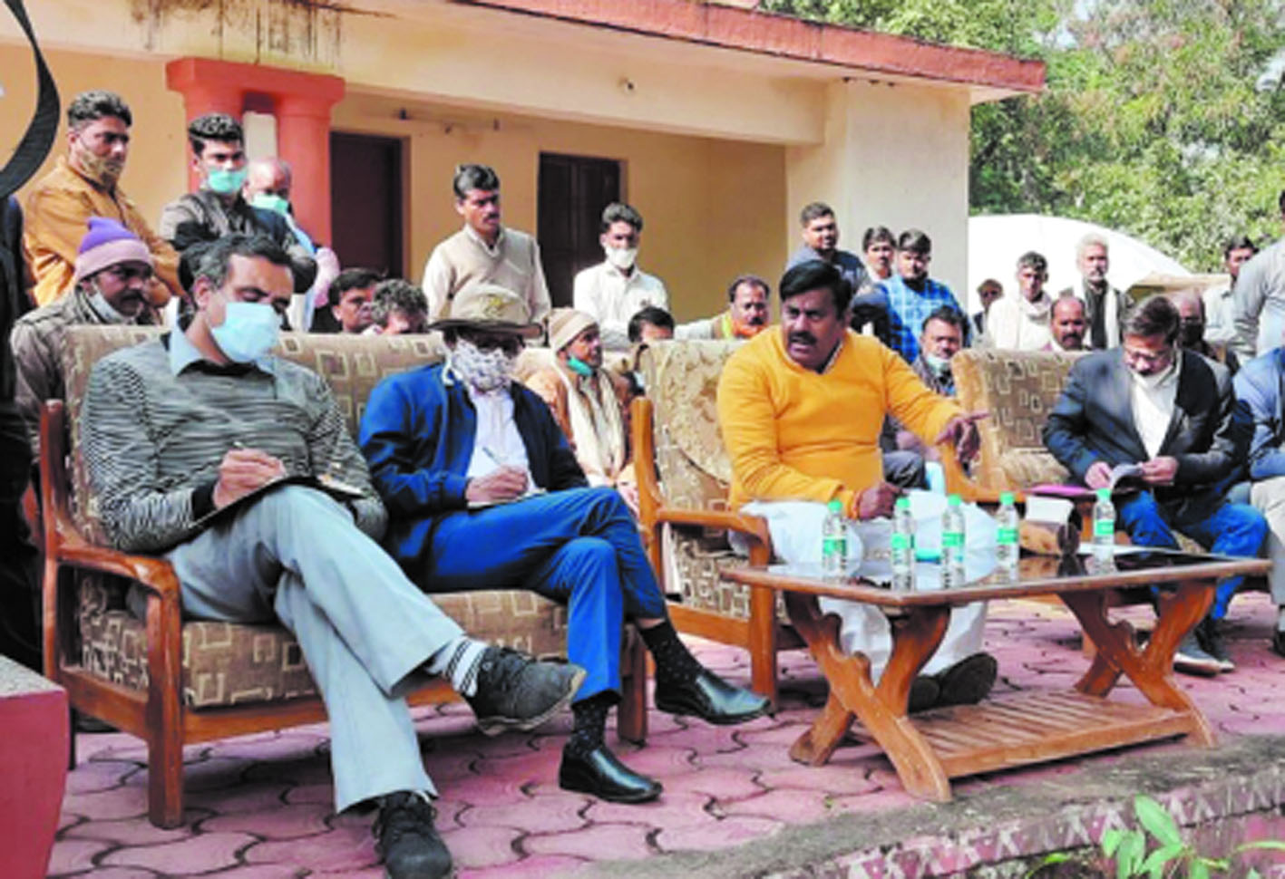 रामेश्वर ने समरधा के जंगल में लगायी चौपाल - Agniban