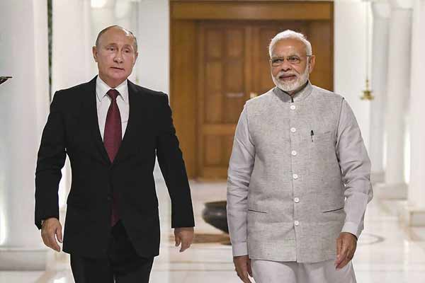 मोदी-पुतिन वार्ता के बाद अफगान कॉकपिट में लौटा भारत| India returns to Afghan cockpit after Modi ...