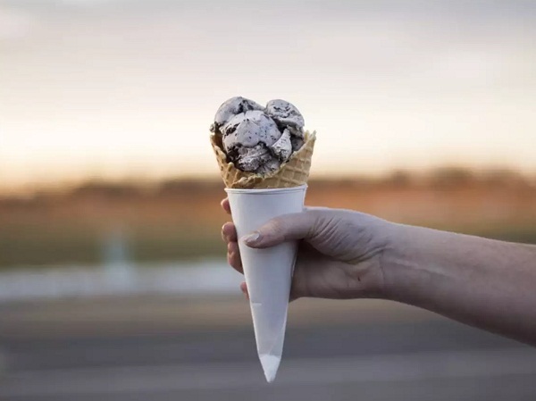 Excessive consumption of ice cream can be harmful for health| सेहत के ...