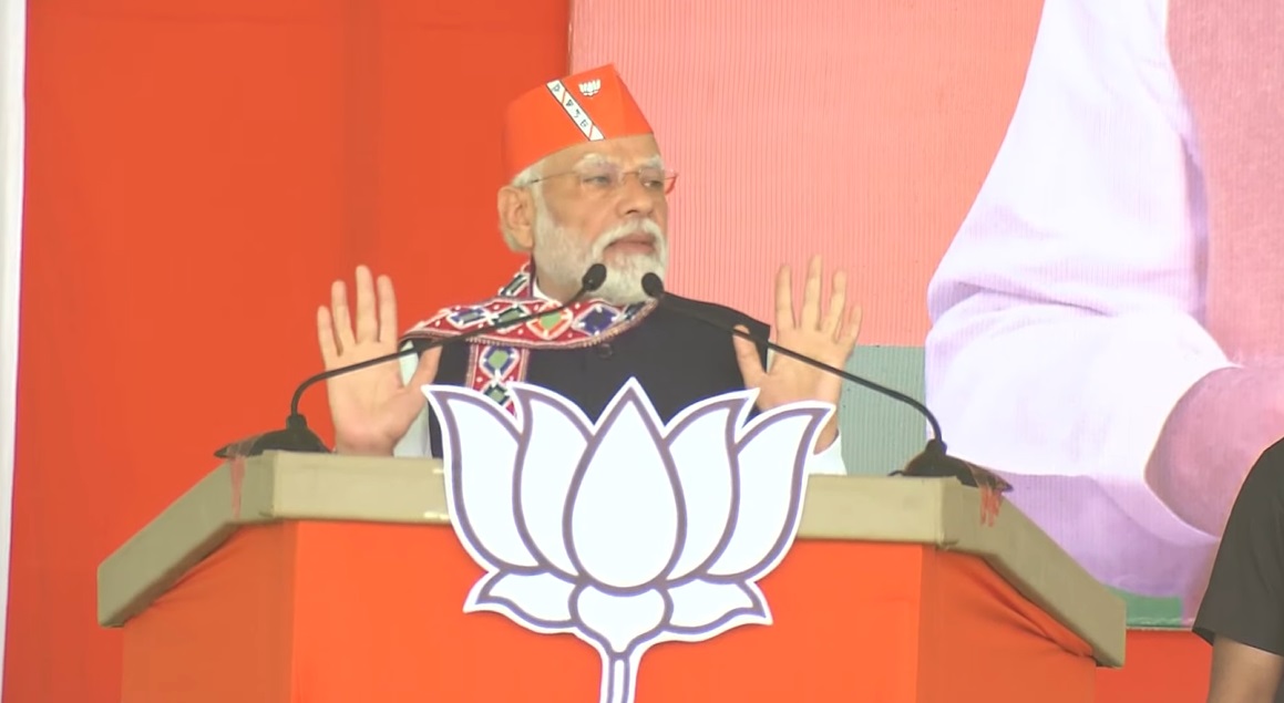 Chanda ji contest elections When PM Modi asked question he said Clap ...